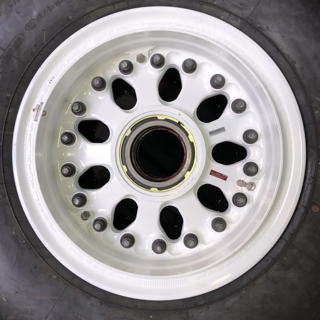 Aircraft Part No. 3-1530-4 main wheel A318, A319 & A320, Airbus ...