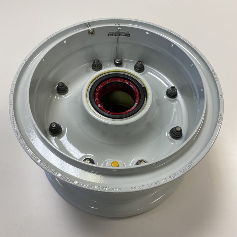 E190, E195 & Lineage 1000 Aircraft Wheel, Brake & Tire MRO Part Services