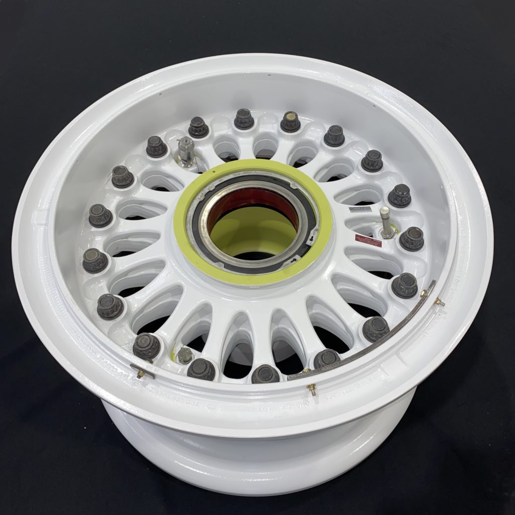 Aircraft Part No. 60B10062-21 main/nose wheel 747-400, Boeing component ...